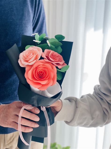 Class101 기념일에 선물하는 특별한 종이꽃 만들기