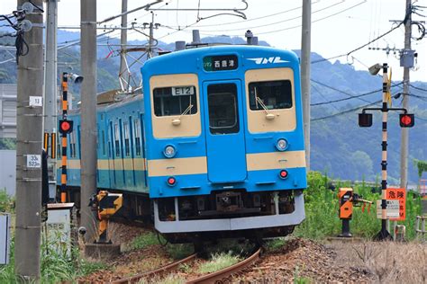 筑肥線の103系国鉄カラー 九州ロマンチック街道