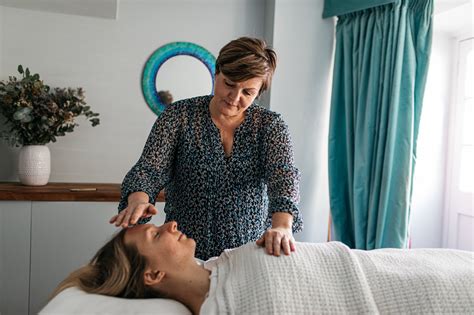 Everything You Need To Know About Reiki Energy Healing — The Light