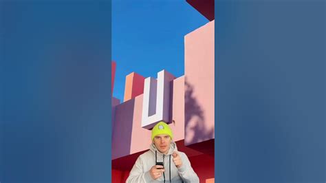 Пожили бы в таком А поиграли бы игравкальмара отель нейросеть ии Youtube