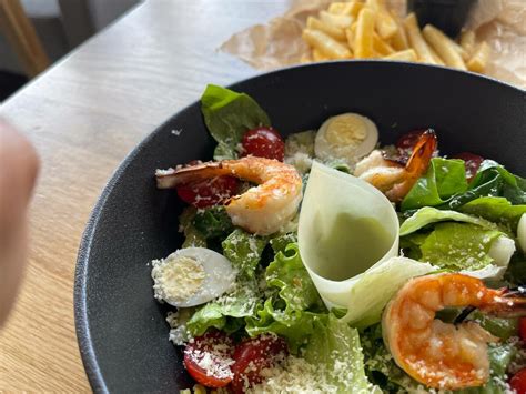 Крайне неудачный поход в ресторан «Фьюжн Обед который обошелся в 2000 рублей рваное меню и