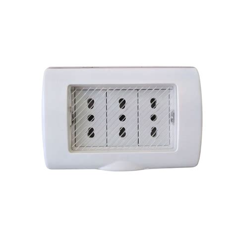 Tapa Hidrobox Embutida Enchufe Triple 10 16a Stanford Hb 7021 Electricidad E Iluiminacion