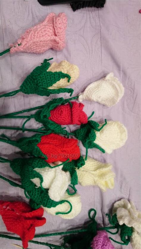 Цветя изплетени на една кука Плетиво бродерия Ръчно изработени Цветя изплетени на едн