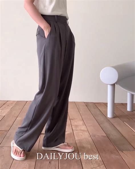 Dailyjou Best Made 제러드 투핀턱 와이드 슬랙스 3 Color 깔끔하고 모던한 디자인 와이드 스트레이트 핏 실루엣 히든 버튼 투핀턱