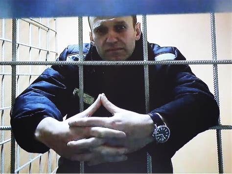 Обвинителите бараат 20 години затвор за Навални Канал 5