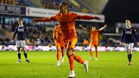 Ipswich Town Sammie Szmodics News May Have Oxford United On Red Alert