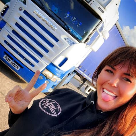 Trucker Girls Trucking World Youtube