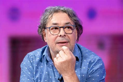 Sohvaklubis Astub Lavale Peeter Oja