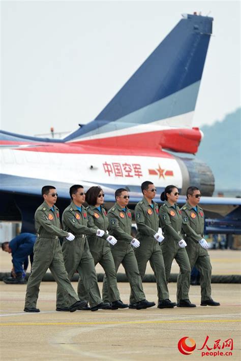 高清直击中国空军首批歼击机女飞行员【18】 军事 人民网