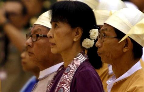 គណបក្សលោកស្រីអ៊ុងសានស៊ូជីឡើងកាន់ដំណែងជាផ្លូវការក្រោយរយៈពេល២៥ឆ្នាំ សម្លេងសហគមន៍ខ្មែរ