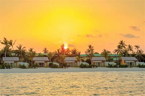 Angels Beach 강가 개인 물 공예 경치가 좋은 고요한 관광 꿈 휴가 낙원 섬 너와 나 몰디브 대서양 라군 라비 아니 아톨 럭셔리 레크리에이션