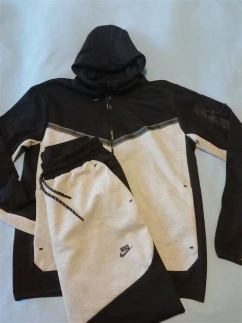 Nike Tech Fleece Replika L In Xl