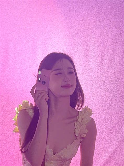 虞书欣头像壁纸 堆糖，美图壁纸兴趣社区