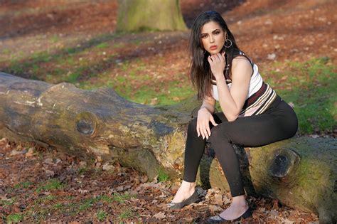 Wallpaper Sunlight Trees Women Outdoors Model Depth