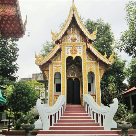 Wat Chomphu 치앙마이 Wat Chomphu의 리뷰 트립어드바이저