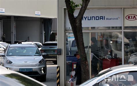 현대차 전기차 생산 멈췄다캐즘 현실화 엇갈린 한미 전기차①