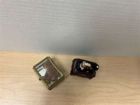 Small Trinket Boxes Auction Ohio