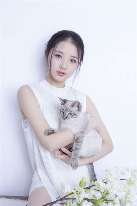 清新小美女西南財經大學校花廖銀玥，清秀的五官，氣質清純迷人 每日頭條