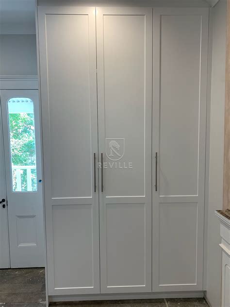 Встроенный эксклюзивный шкаф «Асседо с 3д фрезеровкой