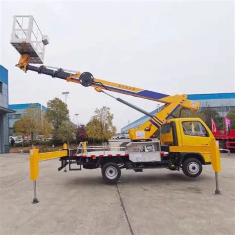 28 Meter Aerial Platform For Elevated Work High Reach Aerial Platform