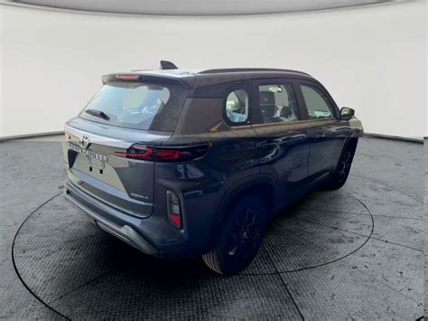 تويوتا أوربان كروزر Glx 2026 جديدة لون رمادي للبيع 267428 سيارة