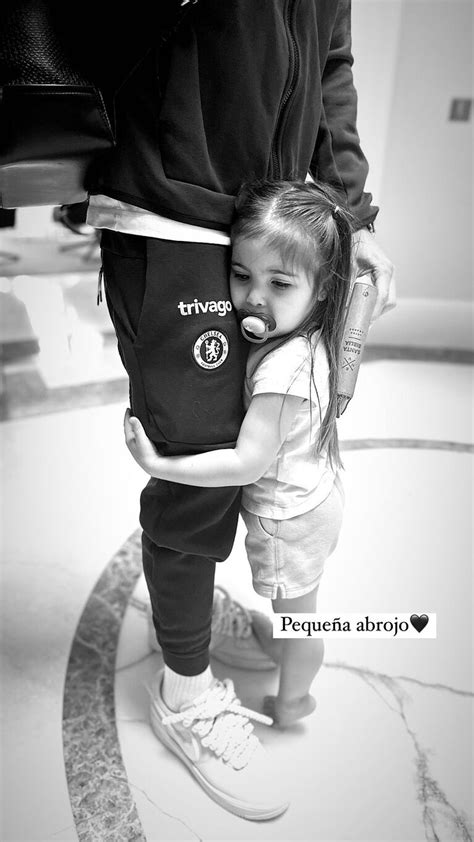 Tremendo Berrinche La Hija De Enzo Fern Ndez No Quiere Que Su Pap Vaya A La Selecci N