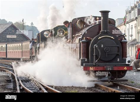 A Narrow Gauge Steam Train On The Ffestiniog Railway At Portmadoc Stock
