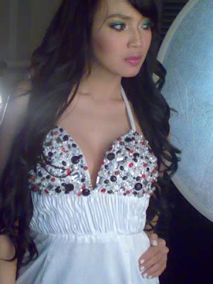 Koleksi Foto Hot Syahrini Gallery Artis