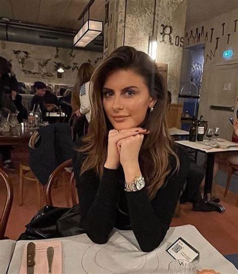 Amelia Woolley Age Height Parents Net Worth Wiki Career Facts