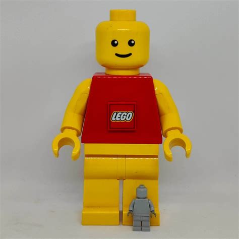 Lego Minifigures Big Minifigure Torch Light Auction Online Catawiki