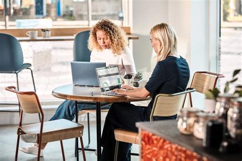 Bernard 侯建旬 How On Linkedin Microsoft And Linkedin Launch A Program To Help 10 Million People