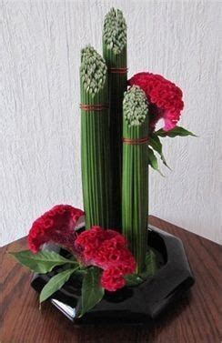 Pin By Tilly Matilda On Wreaths And Arrangements Floral Art
