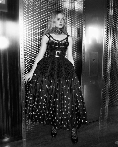 Elle Fanning Super 8 Rscifibabes Elle Fanning Super 8 Rscifibabes