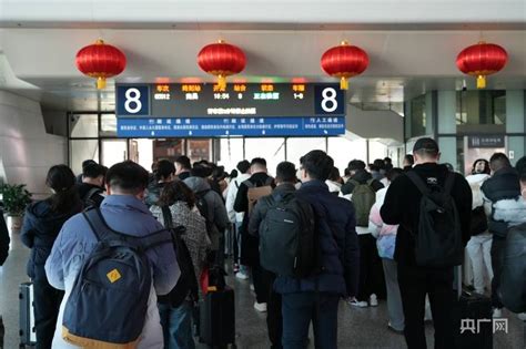 春运大幕开启 厦门火车站预计发送旅客363万人万宇服务台铁路