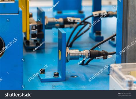 Inductive Proximity Sensor Proximity Switch Installed Stock Photo 319370642 Shutterstock