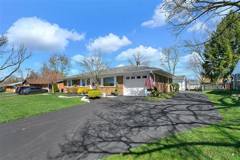 228 Huber Village Blvd Westerville Oh 43081 Trulia