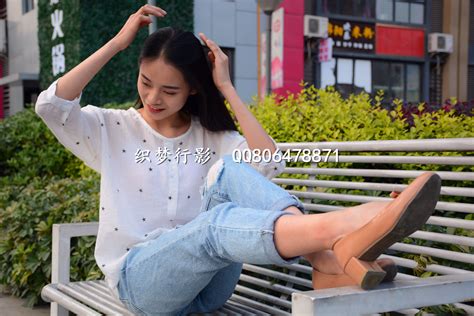 꿈을 짜고 걷는 그림자 사진 작업 No 016 쇼핑몰의 짧은 돼지갈비 V2ph