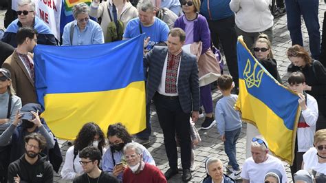 Папа Війна нищить не тільки теперішнє але й майбутнє Vatican News