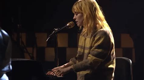 Watch Hayley Williams Haunting Performance Of True Kerrang