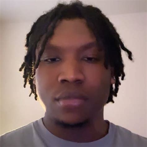 Isaac † 1 Trae • Threads Say More