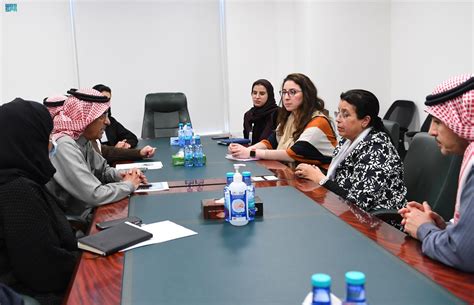 عام مساعد المشرف على مركز الملك سلمان للإغاثة يلتقي نائب مدير الوكالة