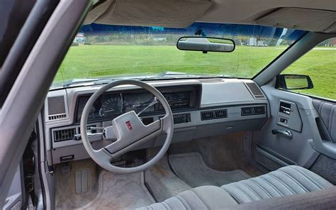 1991 Oldsmobile Cutlass Ciera Interior