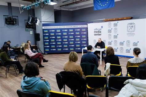 Під час прес брифінгу Олег Синєгубов підбив підсумки роботи Харківської ОВА Під час брифінгу в