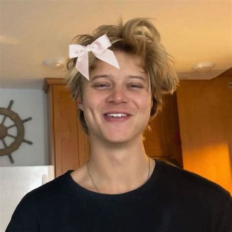 Rudy Pankow In 2024 Pankow Jj Outer Banks Videos The Pogues