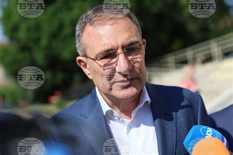 Трябва да се възползвате от вашите старини по най добрия начин каза министър Гуцанов в Домa за