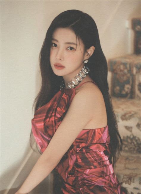 Cuộc Sống Hiện Tại Của Cựu Thành Viên Kang Hyewon Iz One Ra Sao