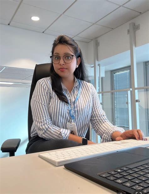 Anupama Jaiswal Medium