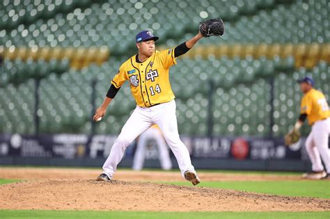 Tsg Hawks Sign Shungo Fukunaga For 2023 Minor League Season Cpbl Stats