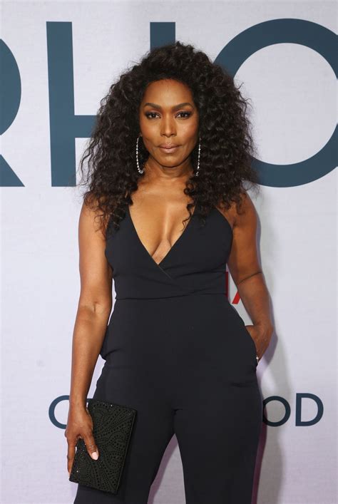 Angela Bassett Suzzanne Douglas