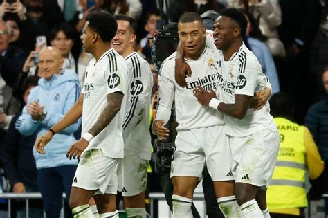 ريال مدريد يستعيد نغمة الانتصارات بثنائية ضد جيرونا